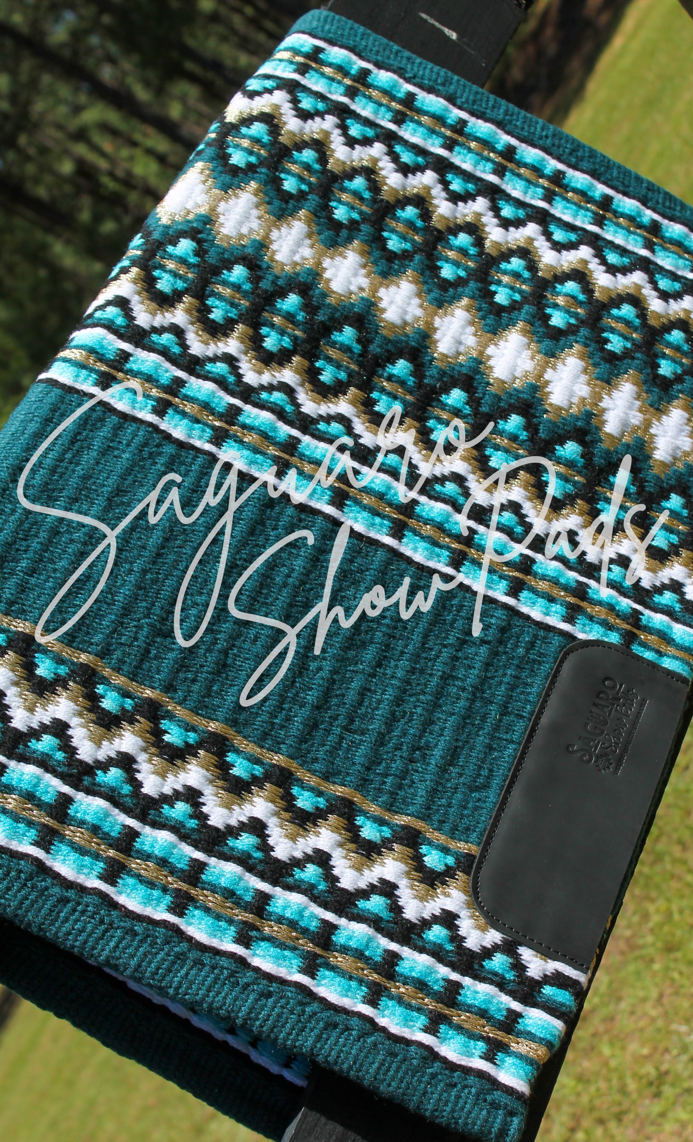 #4683 "Allister" Show Pad – Saguaro Show Pads