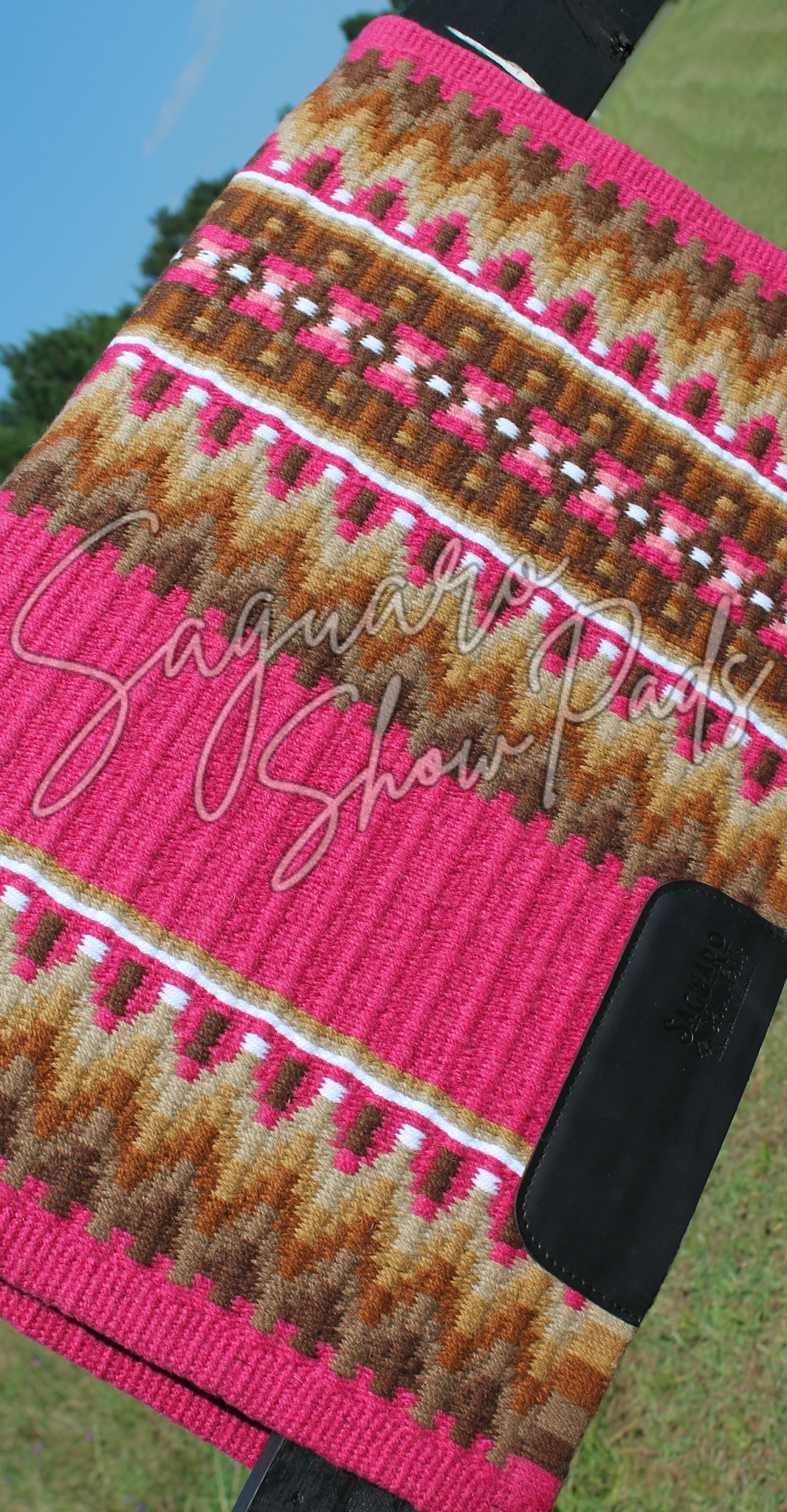 #2697 "Nashville” Show Pad – Saguaro Show Pads