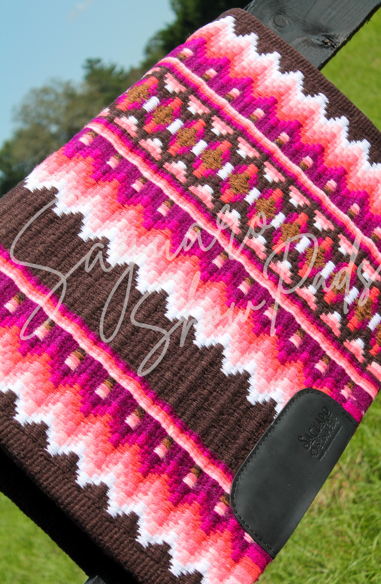 #2337 "Caroline 2.0” Show Pad – Saguaro Show Pads