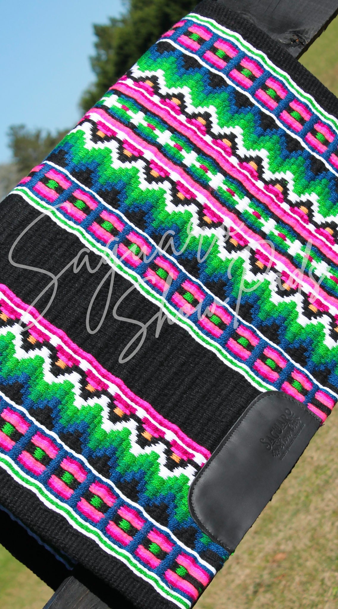 #2524 "Eliza” Show Pad - Re-Order – Saguaro Show Pads